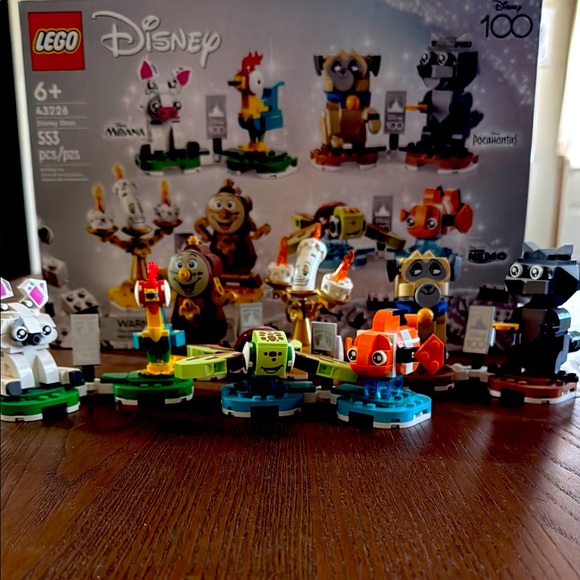Lego | Toys | Lego Disney 0 Iconic Characters Set | Poshmark